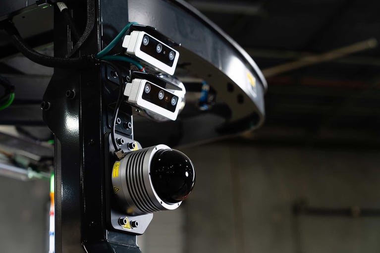 Autonomous Forklift Solutions | Increase Efficiency & Safety | Fox Robotics